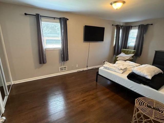 5633 W Oklahoma Ave 1 Bedroom Apartment for Rent at 5633 W Oklahoma Ave, Milwaukee, WI 53219 Lyons Park