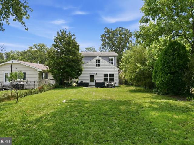 5633 5Th Street N