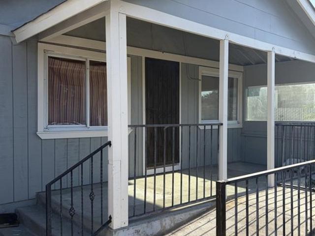 563 A St, Hollister, CA 95023