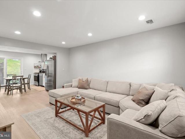 563 Belmawr Place