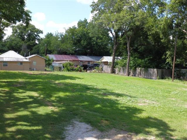 563 E Long Street