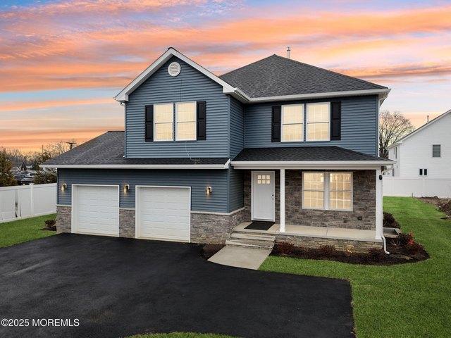 563 Holmdel Rd, Hazlet, NJ 07730