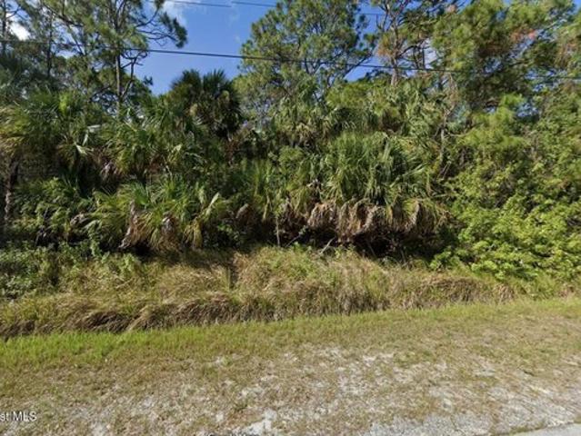 563 Ocean Spray St SW, Palm Bay, FL 32908