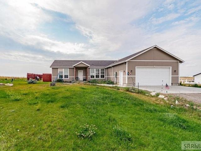 563 N 3000 E, Saint Anthony, ID 83445