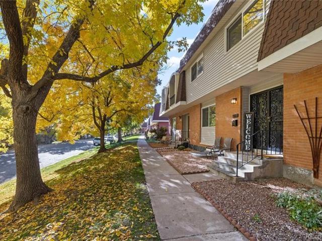 563 S Xenon Ct, Lakewood, CO 80228