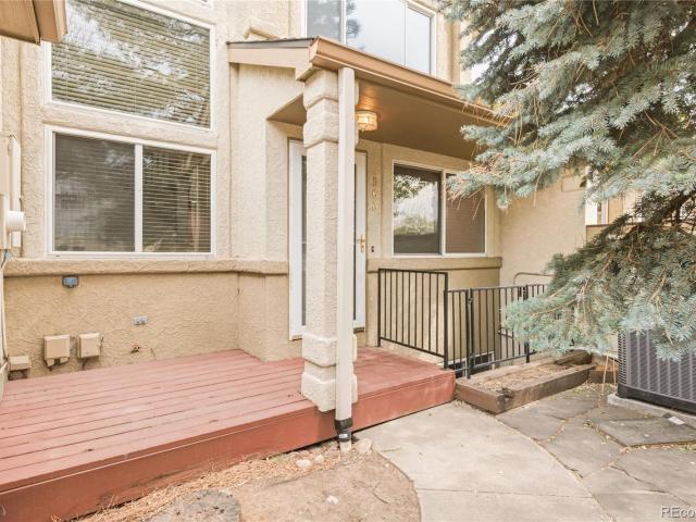 563 Ridgeview Drive