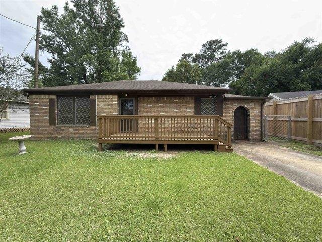 563 W Bolivar St, Vidor, TX 77662