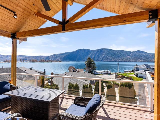 563 Topaz Place