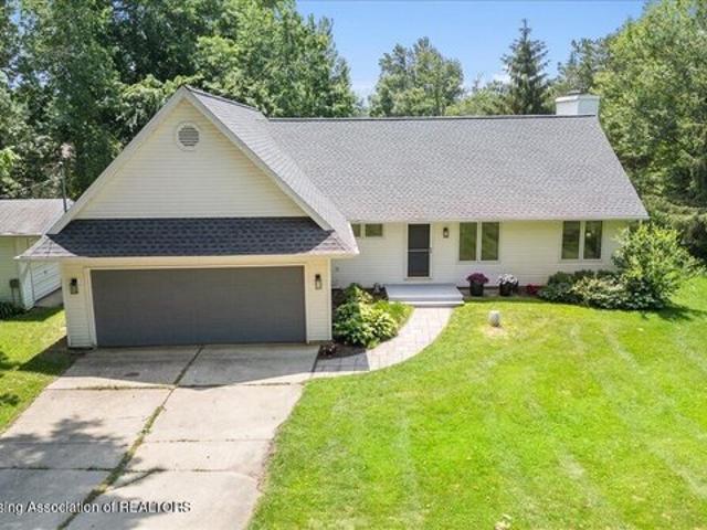 5644 Bath Rd, Bancroft, MI 48414