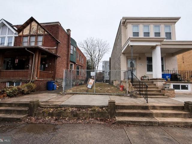 5644 Pine St, Philadelphia, PA 19143