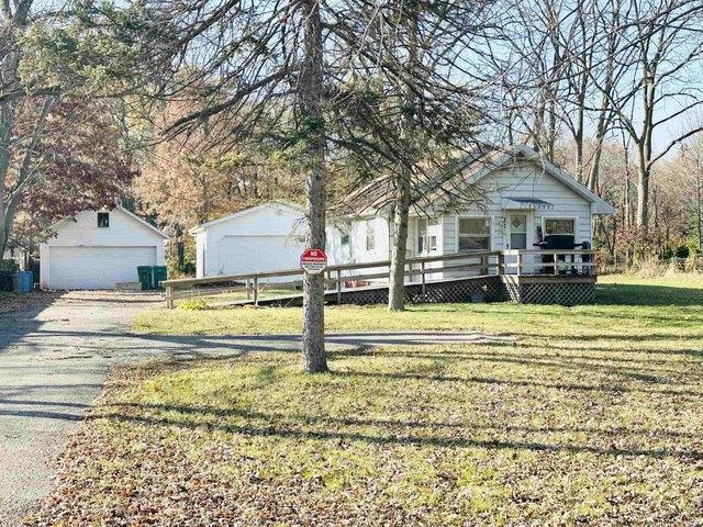 56451 Quince Rd, South Bend, IN 46619