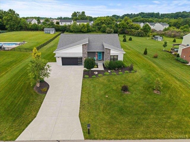 5645 Rivers Fork Dr, Morrow, OH 45152