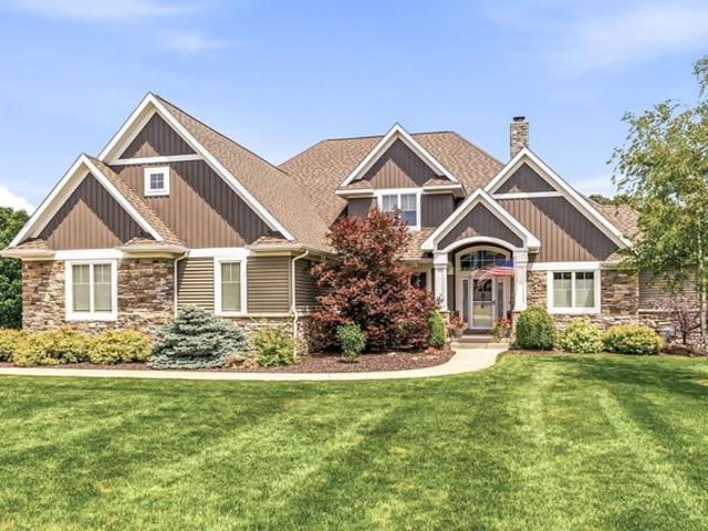 56472 Sylvan Meadows Ln, Bristol, IN 46507