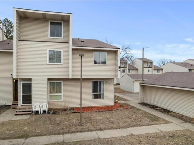 5648 Brookdale Dr N, Brooklyn Park, MN 55443
