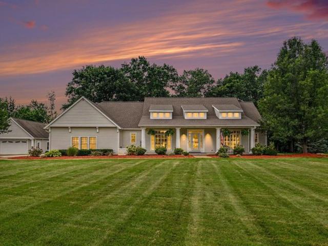 5648 Glenn Mar Ct, Coopersville, MI 49404