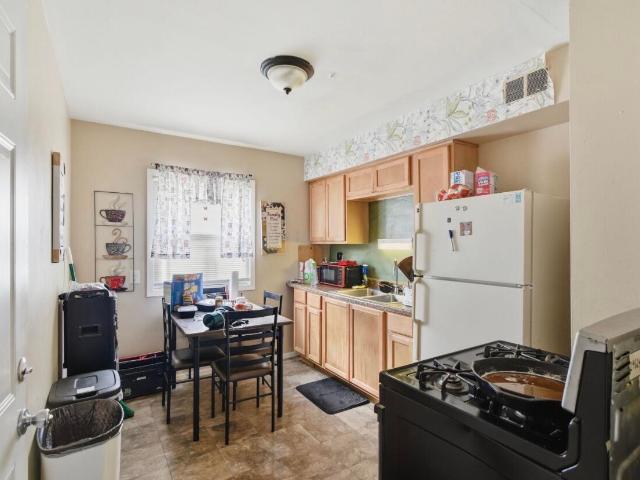 5649 N 61st St, Unit 5651