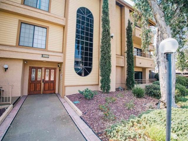 5649 Lake Park Way Unit 101, La Mesa, CA 91942