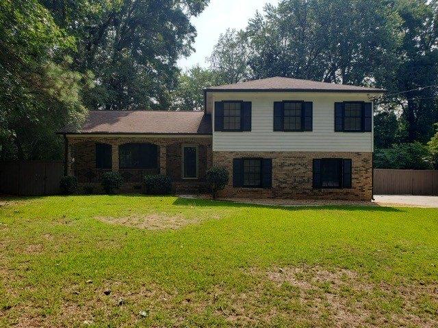 5649 Roberts Dr, Dunwoody, GA 30338