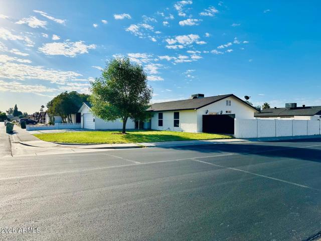 5649 W ONYX Avenue