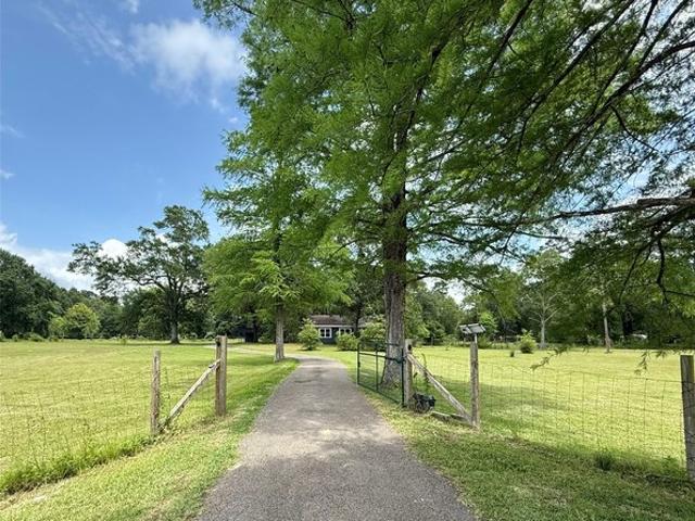 5640 N Main St, Vidor, TX 77662