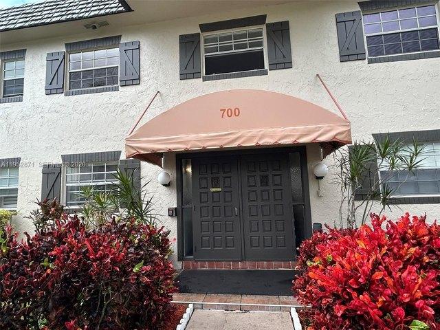 5640 SW 3rd Pl Apt 212, Margate, FL 33068