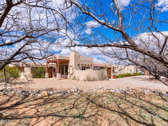 5640 S Equestrian Pl, Hereford, AZ 85615
