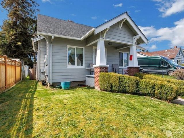 5640 S I St, Tacoma, WA 98408
