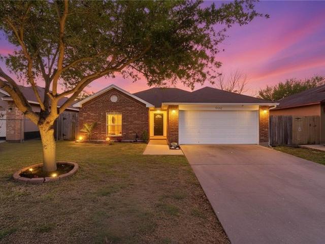 5642 Victor Lara Ortegon St, Corpus Christi, TX 78417