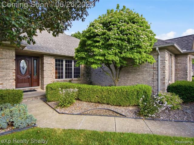 56432 Cromwell Court