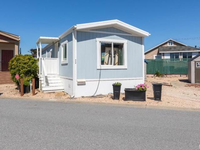 564 5th Ave, Pacifica, CA 94044
