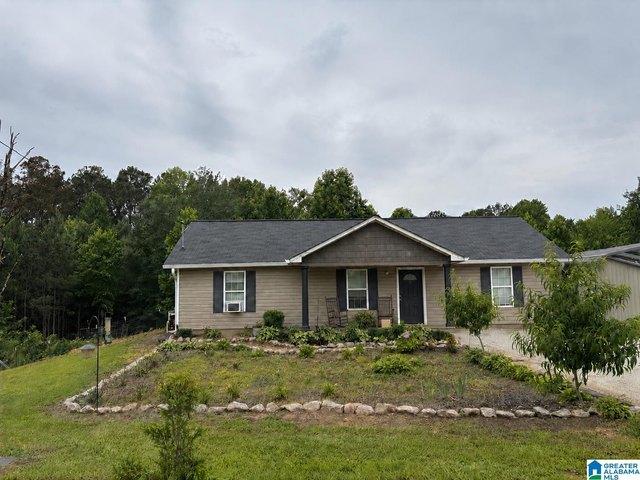 564 Country Breeze Cir, Wedowee, AL 36278