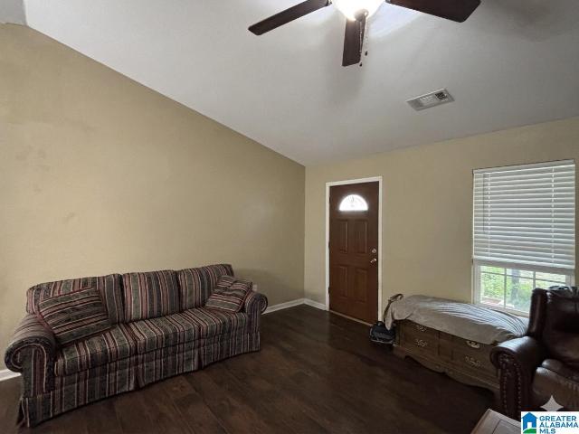564 Country Breeze Circle