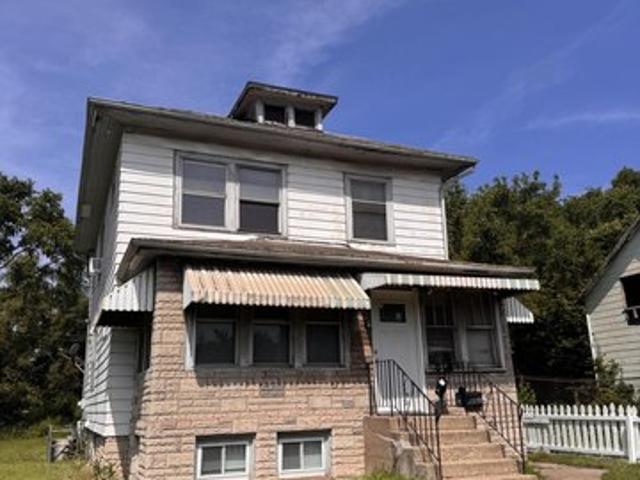 564 Carolina St, Gary, IN 46402