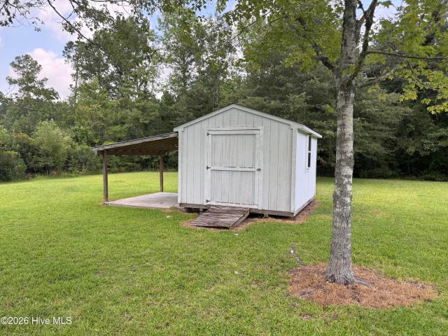 564 Alligator Loop Road