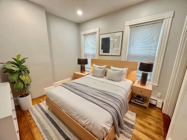 564 E 6th St Unit 1, Boston, US, MA