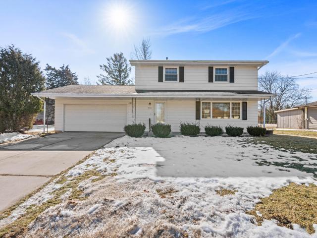 564 E Rhine St, Elkhart Lake, WI 53020 | MLS #1950