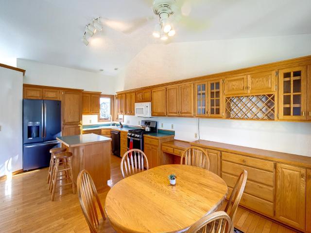 564 Monnens Avenue