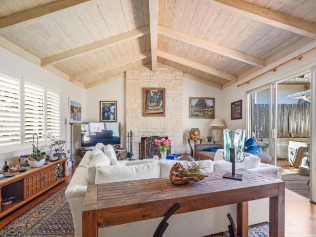 564 Mar Vista Dr, Monterey, CA 93940 | MLS #ML82042