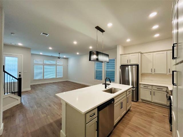 564 Mission Trail # B4