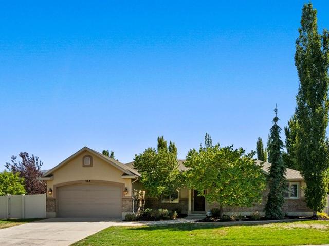 564 N Spring Meadow Ln W, Farmington, UT 84025