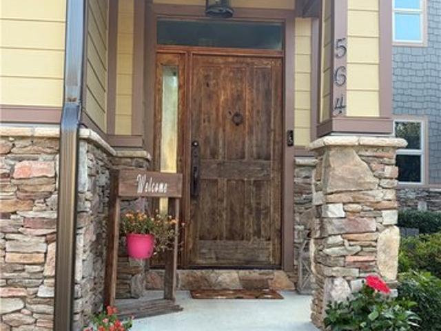 564 Sunset Point Dr, West Union, SC 29696