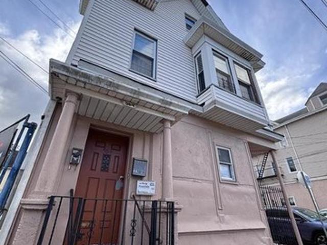 564 River St, Paterson, NJ 07524
