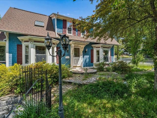 564 River Road