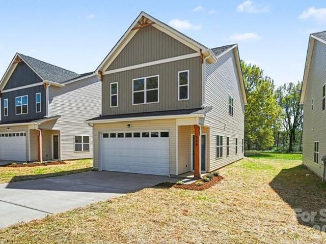 564 W Wilson Ave, Mooresville, NC 28115