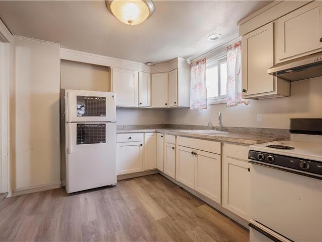 564 Thurston Road