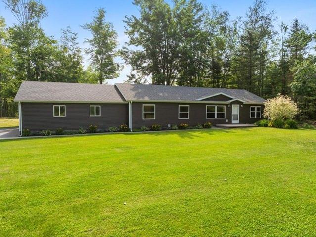 5654 Little Canada Rd, Cheboygan, MI 49721