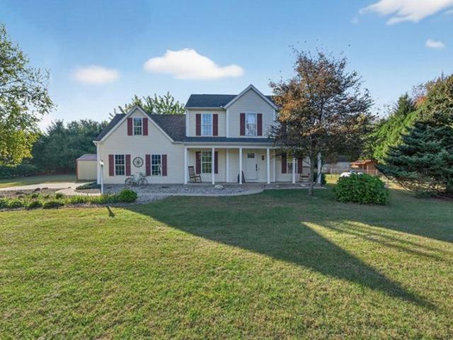 5655 Redwood Rd, Plymouth, IN 46563
