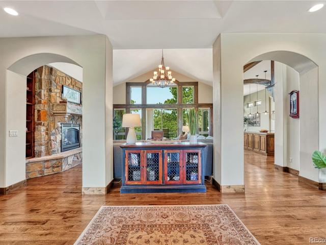 5656 Majestic Oak Way
