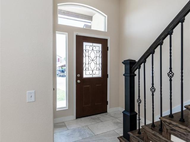 5656 Marabou Way