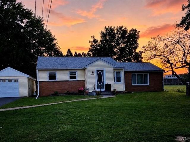 5656 Locust Street Ext, Lockport, NY 14094
